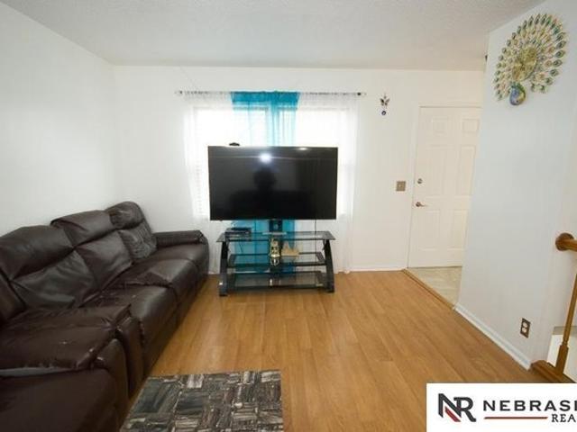 2808 NW 7th St, Lincoln, NE 68521
