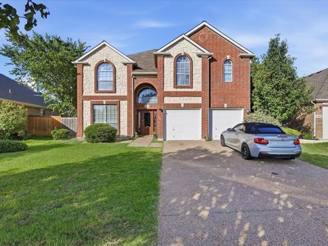 2808 N Camino Lagos, Grand Prairie, TX 75054