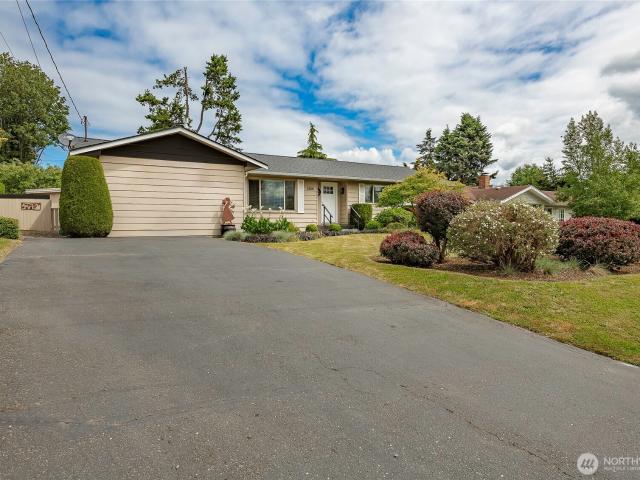 2808 Azalea Place