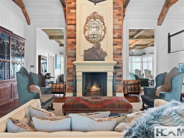 2808 Big Sheepcliff Road