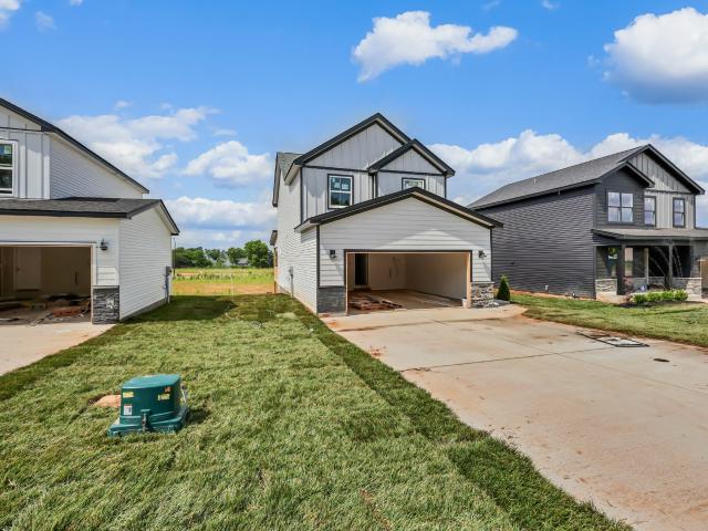 2808 Brewster Dr