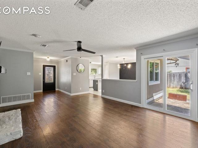 2808 Firecrest Dr, Austin, TX
