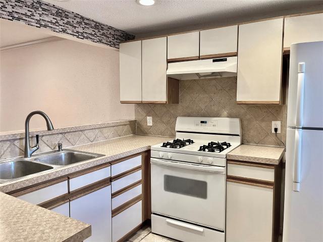 2808 Grants Lake Boulevard 506