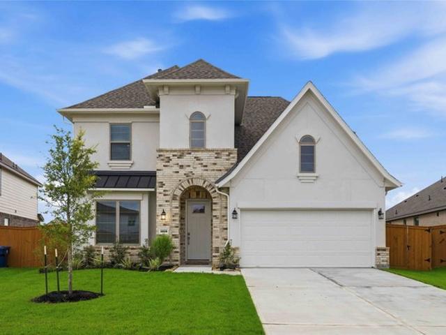 2808 Gran Castillo Dr, La Marque, TX 77568