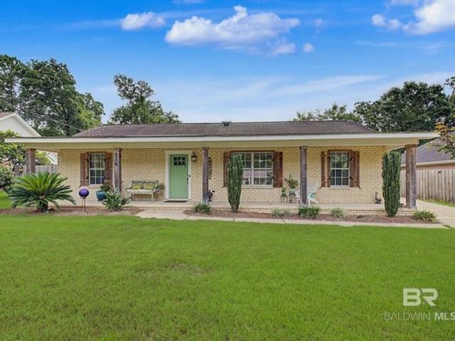 2808 Pine Ridge Dr, Lillian, AL 36549