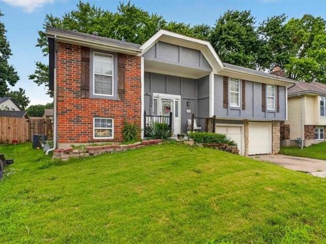 2808 S 53rd St, Kansas City, KS 66106