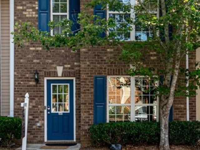 2808 Valley Green Dr, Gainesville, GA 30504