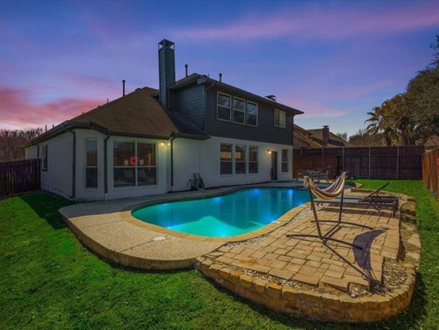 2808 Wales Ct, Grand Prairie, TX 75052