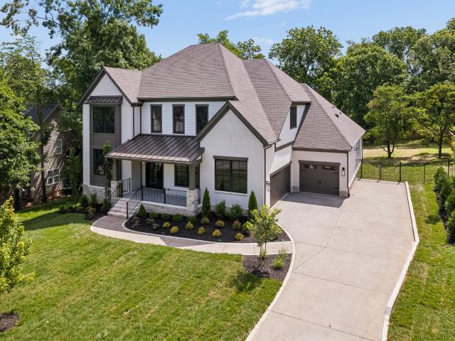 2808 White Oak Dr