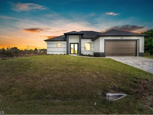 2808 61st St W, Lehigh Acres, FL 33971