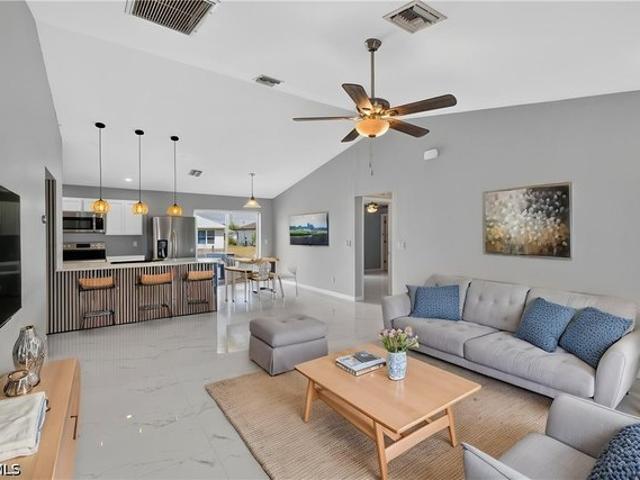 2809 NW 21st Ave, Cape Coral, FL 33993