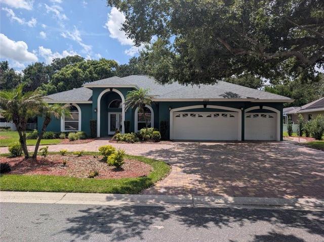 2809 Barret Ave, Plant City, FL 33566
