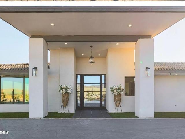 2809 E Frye Rd, Phoenix, AZ 85048 | Compass