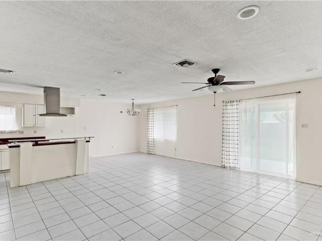 2809 Hibiscus Avenue