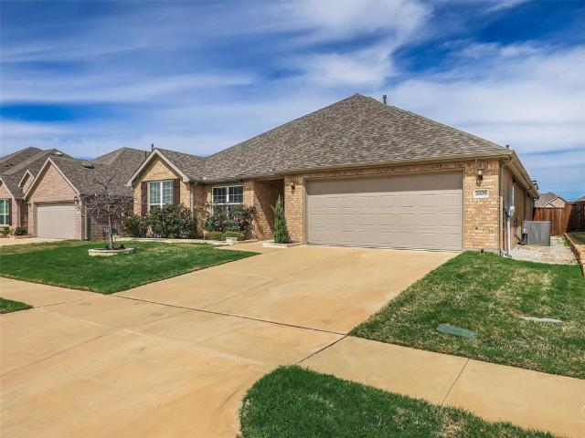 2809 Ranger Ln, Aubrey, TX 76227 | MLS #21201