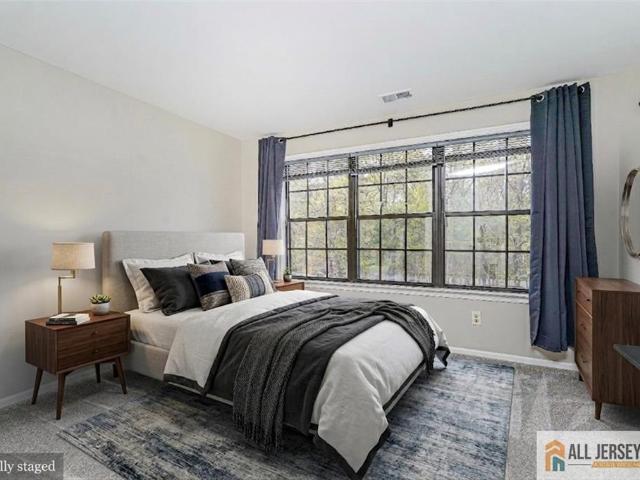 2809 Ridgefield Court