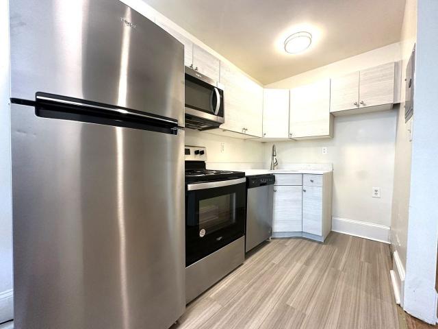 2809 W Queen Ln 2 Bedroom Apartment for Rent at 2809 W Queen Ln, Philadelphia, PA 19129 East Falls