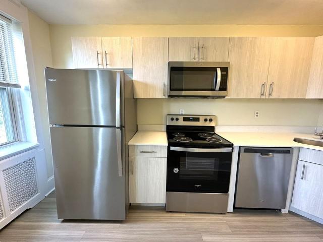 2809 W Queen Ln Studio Apartment for Rent at 2809 W Queen Ln, Philadelphia, PA 19129 East Falls