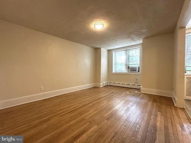 2809 00 W Queen Lane # UNIT 100 A