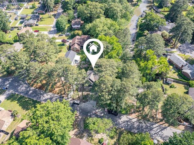 2800 Meadow Wood DR E