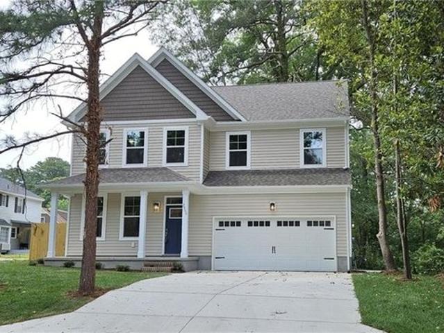 2800 Meadow Wood Dr E, Chesapeake, VA 23321