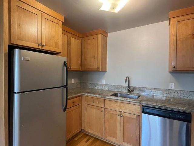 2800 by Star Metro 2 Bedroom Apartment for Rent at 2800 Se Gladstone St, Portland, OR 97202 Creston Kenilworth