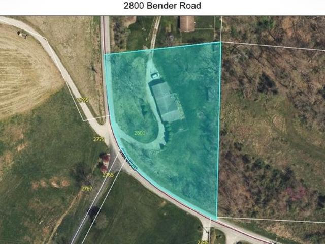 2800 Bender Rd, Marietta, OH 45750