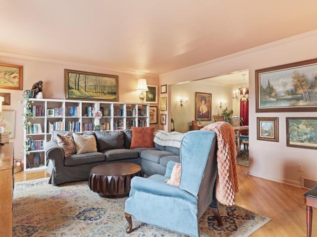2800 Berkshire Dr
