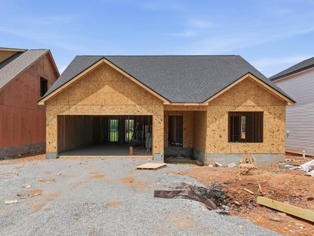 2800 Brewster Dr, Clarksville, TN 37042