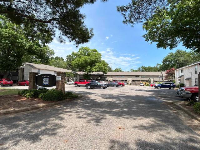2800 clarke rd