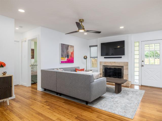 2800 Cornish Cir