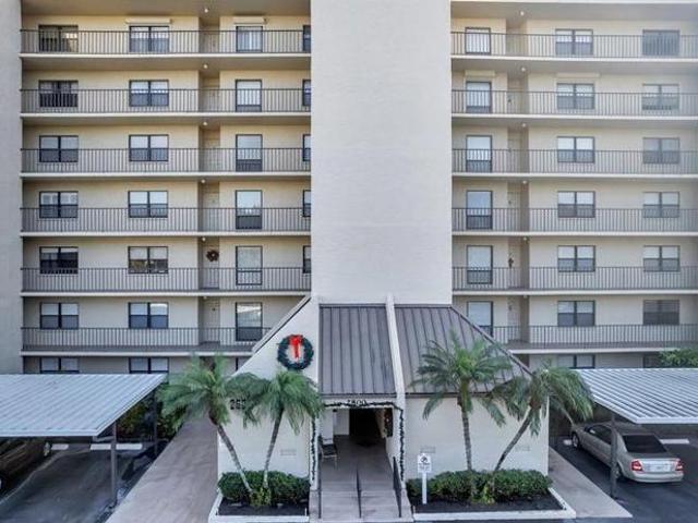 2800 Cove Cay Dr #5B, Clearwater, FL 33760