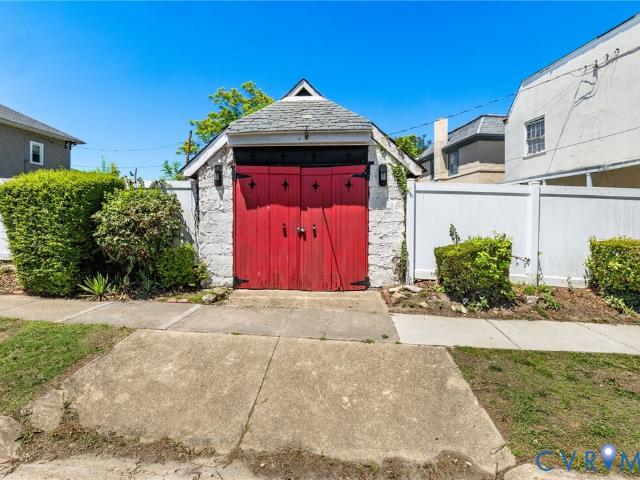 2800 Dupont Circle