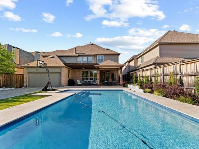 2800 Damsel Madison Ln, Lewisville, TX 75056