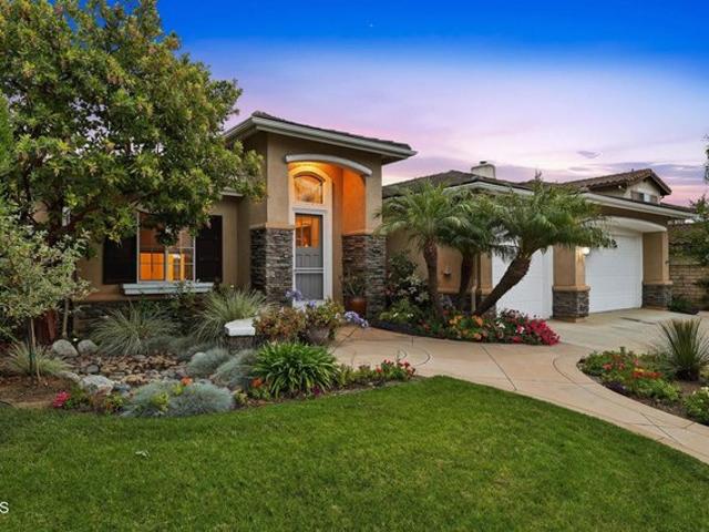 2800 Diamond Dr, Camarillo, CA 93010