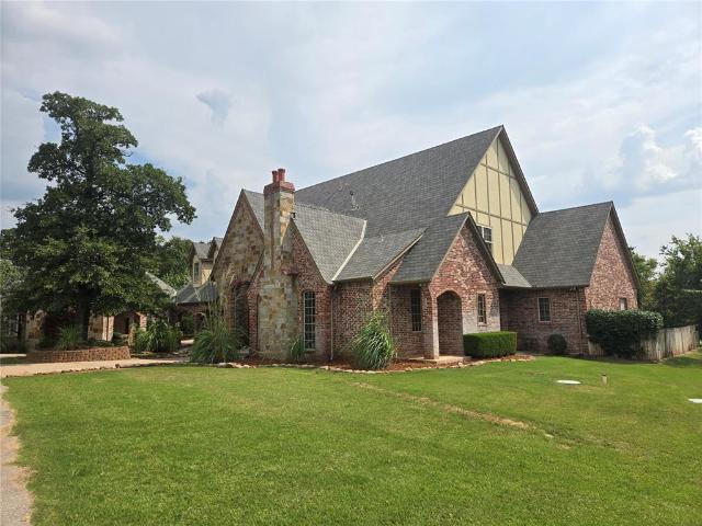 2800 E Hefner Road