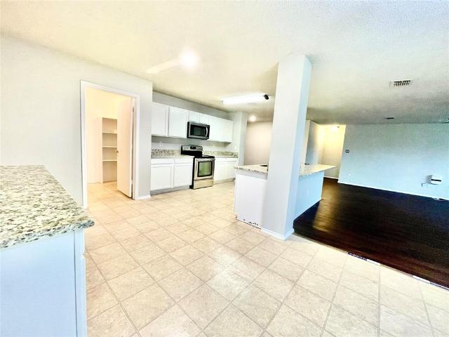 2800 Gold Hill Drive