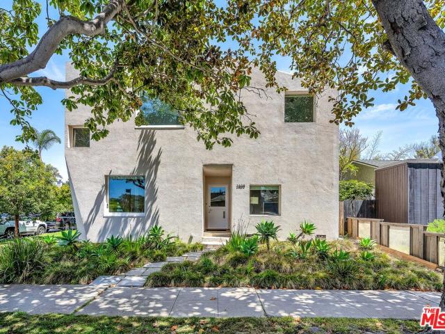 2800 Grayson Ave, Venice, CA 90291 | MLS #26725 | Compass