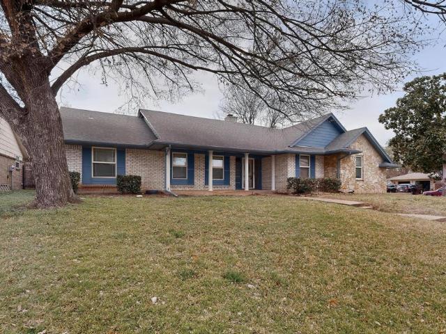 2800 Hedgeway Dr, Arlington, TX 76016 | MLS #21237 | Compass