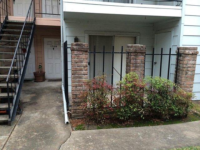 2800 Jeanetta St Apt 1709, Houston, TX 77063