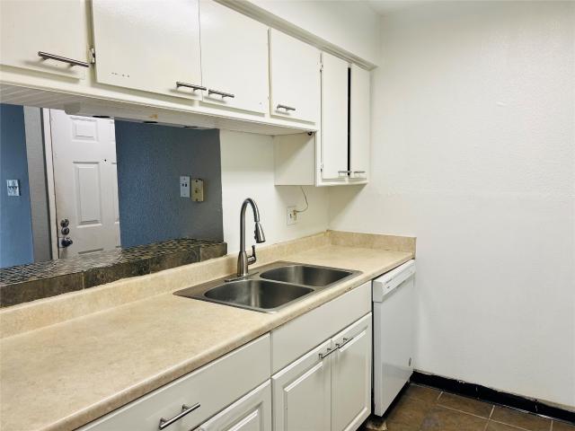 2800 Jeanetta St, Unit 1702, Houston, TX 77063 | MLS #90538