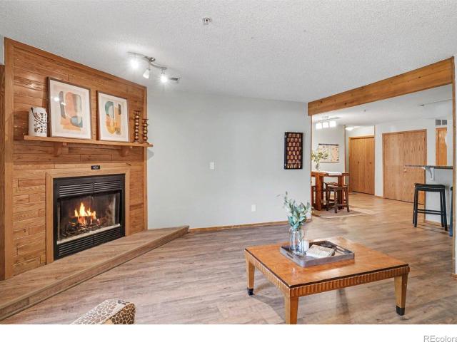 2800 Sundown Lane # 106