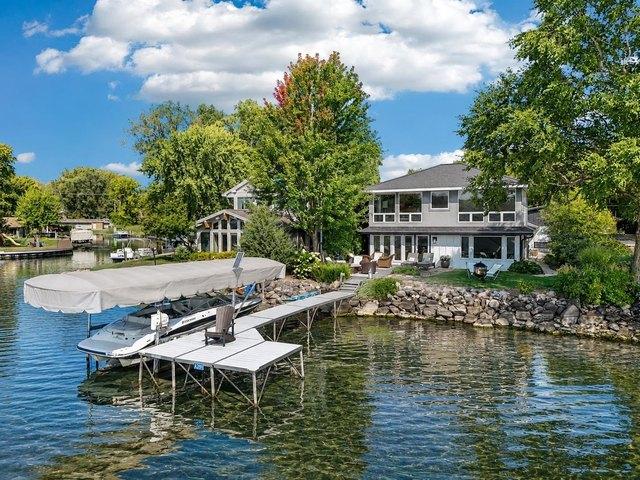 2800 Tomahawk Ct, Middleton, WI 53562