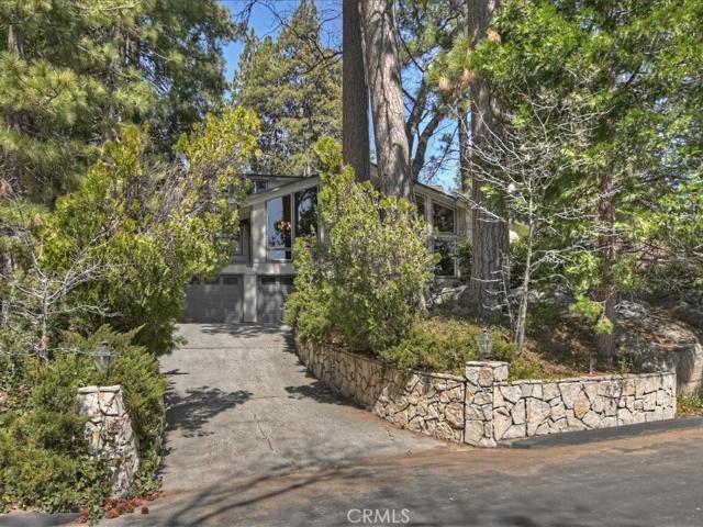 28018 Peninsula Dr, Lake Arrowhead, CA 92352 | MLS #IG26094