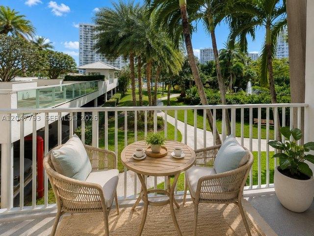 2801 NE 183rd St Unit 208W, Aventura, FL 33160