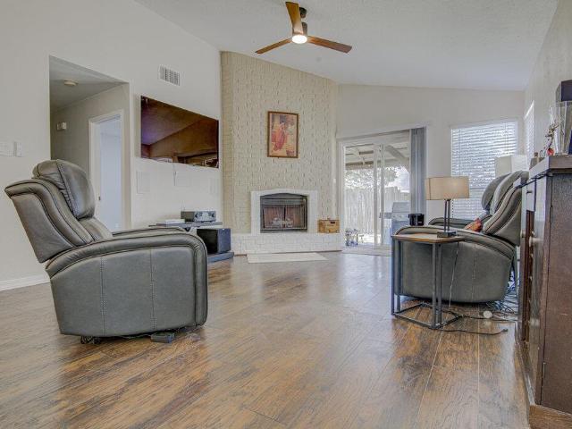 2801 Norfolk Dr