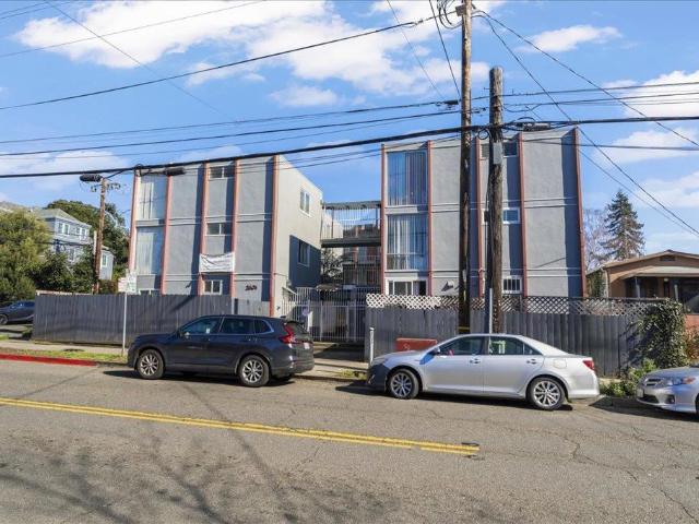 2801 College Avenue