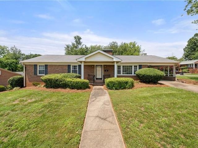 2801 Deerwood Dr, Winston Salem, NC 27103