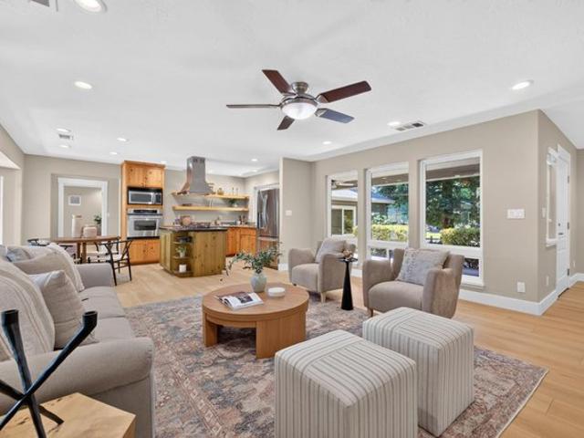 2801 Echo Way, Sacramento, CA 95821