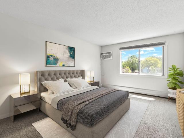 2801 Flag Avenue N # 212